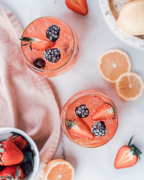 Sparkling Berry Cocktail - The Social Sipper