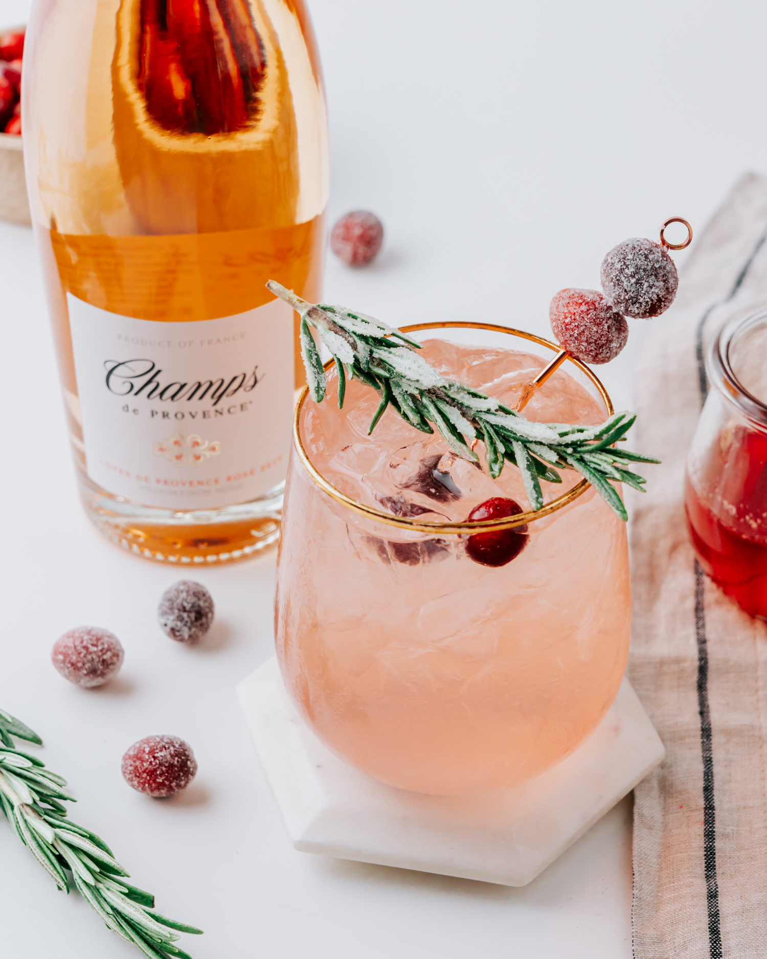 Cranberry Rosemary Spritz - The Social Sipper