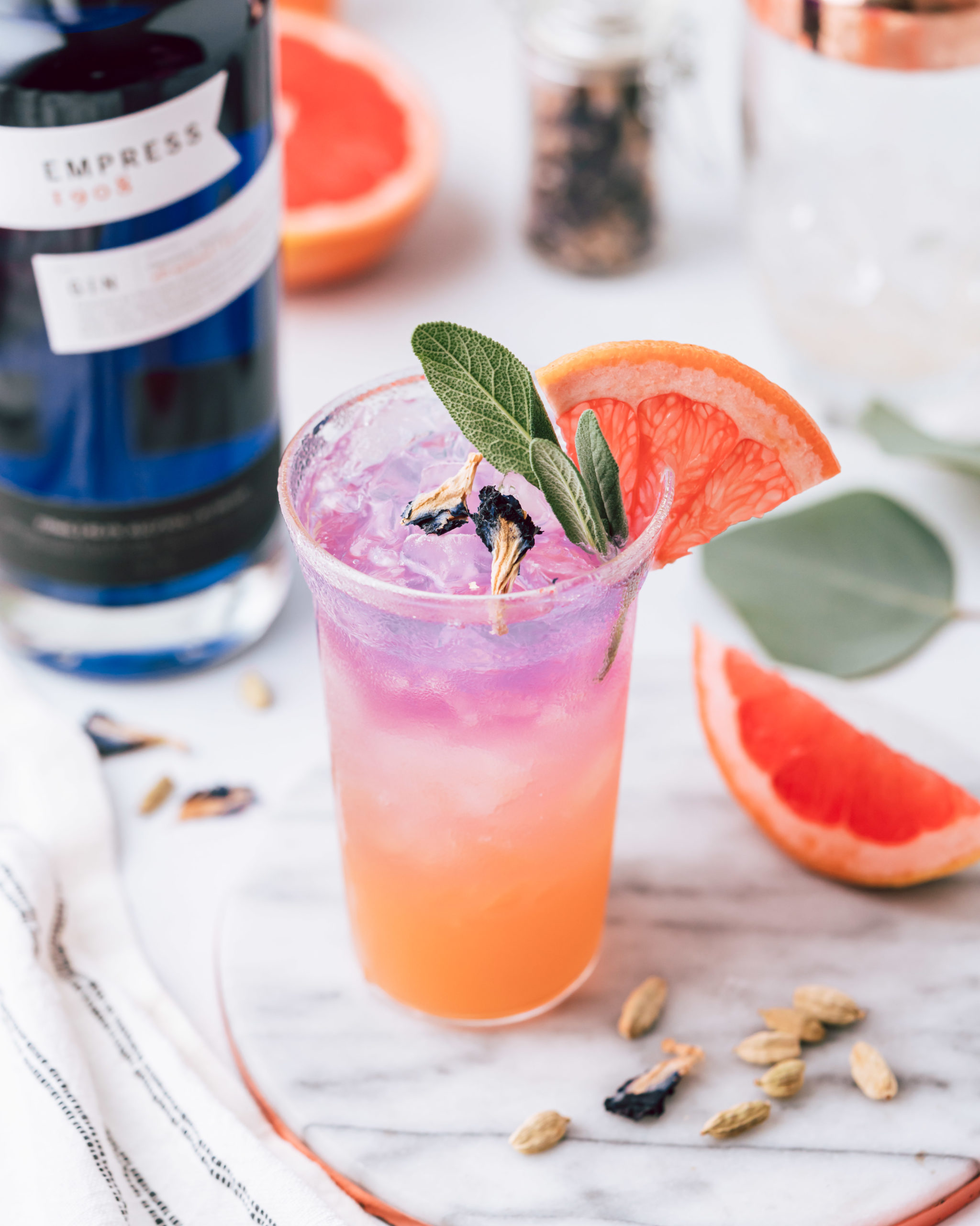 Cardamom Grapefruit Gin and Tonic - The Social Sipper