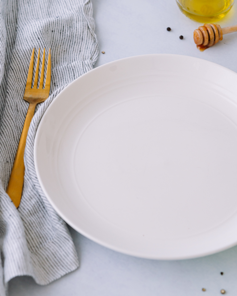 How To Create a Food Photography Setup - The Social Sipper